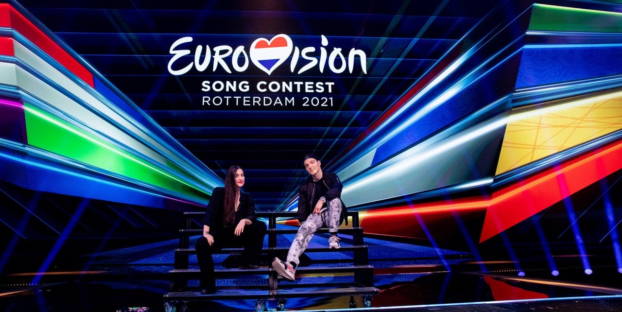 Danser en spreker Redo opent 2de halve finale Eurovisie Songfestival ...